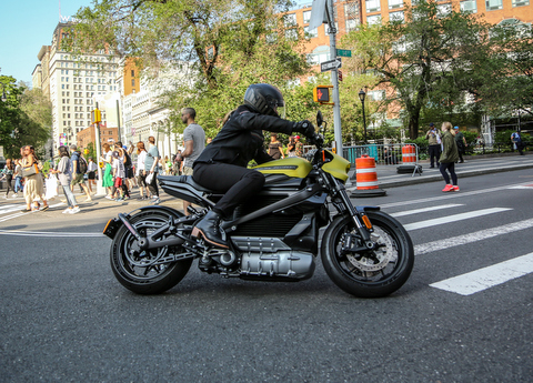 Outpost LiveWire NYC 2019 | Clean Fleet Report