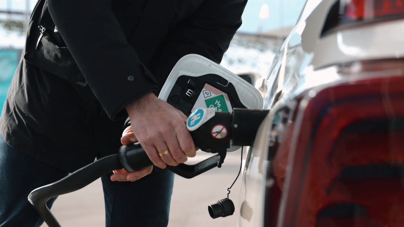 What’s the State of Hydrogen Vehicles in 2022? | Clean Fleet Report