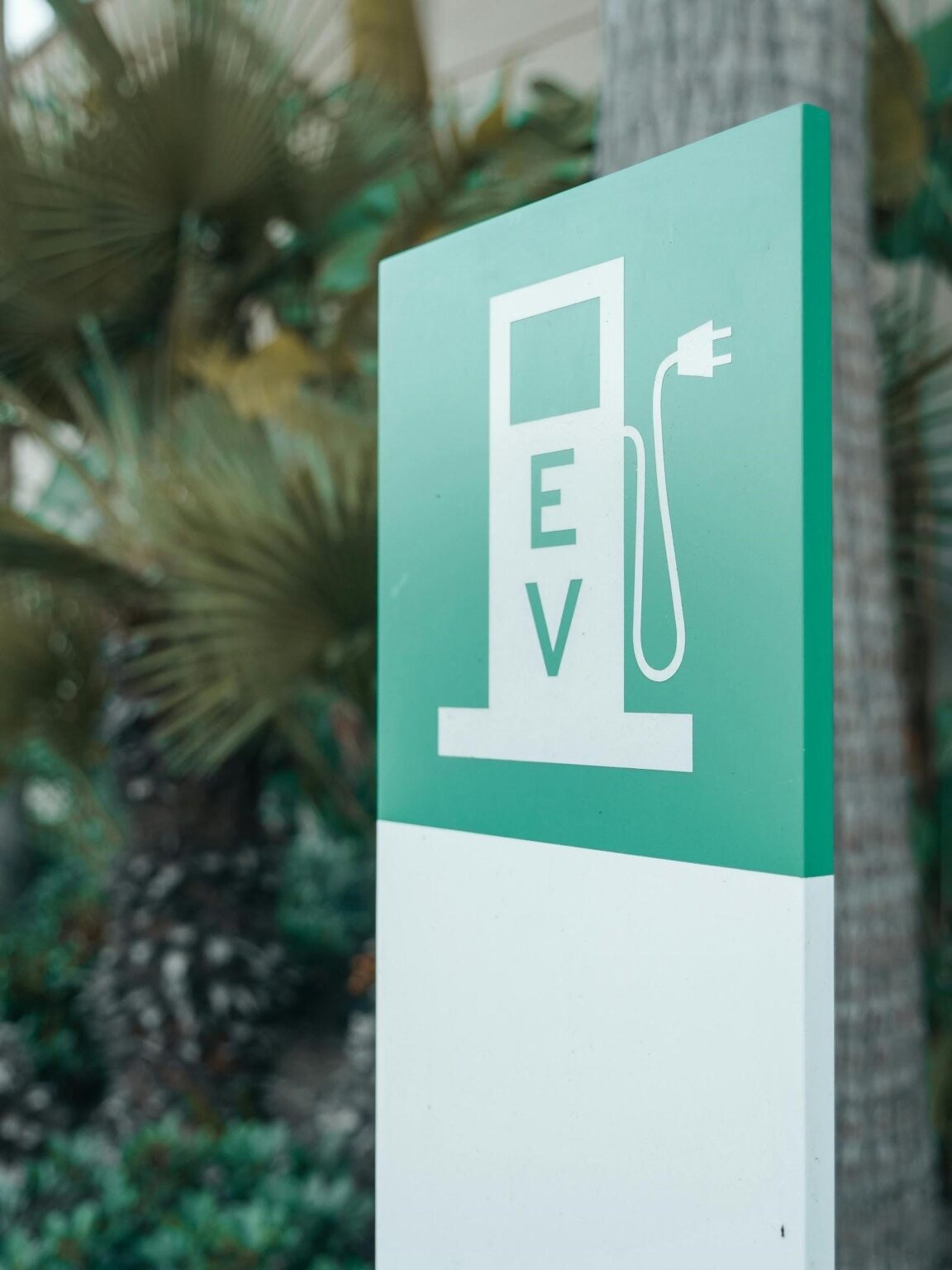 EV Charging sign | Clean Fleet Report